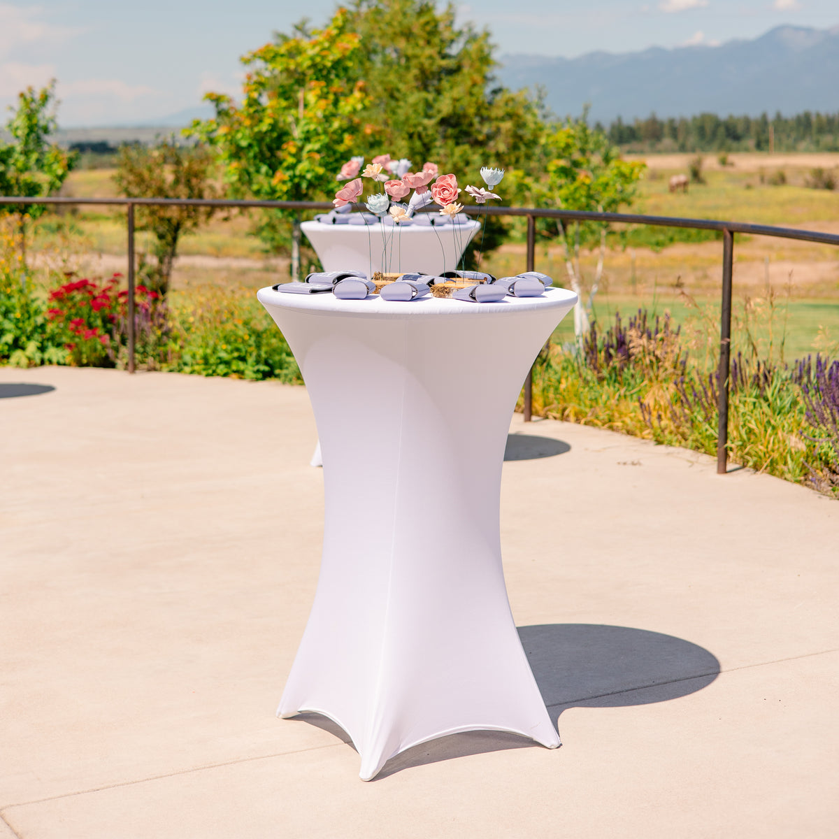 White Spandex Cocktail Tablecloths – Rugged Horizon