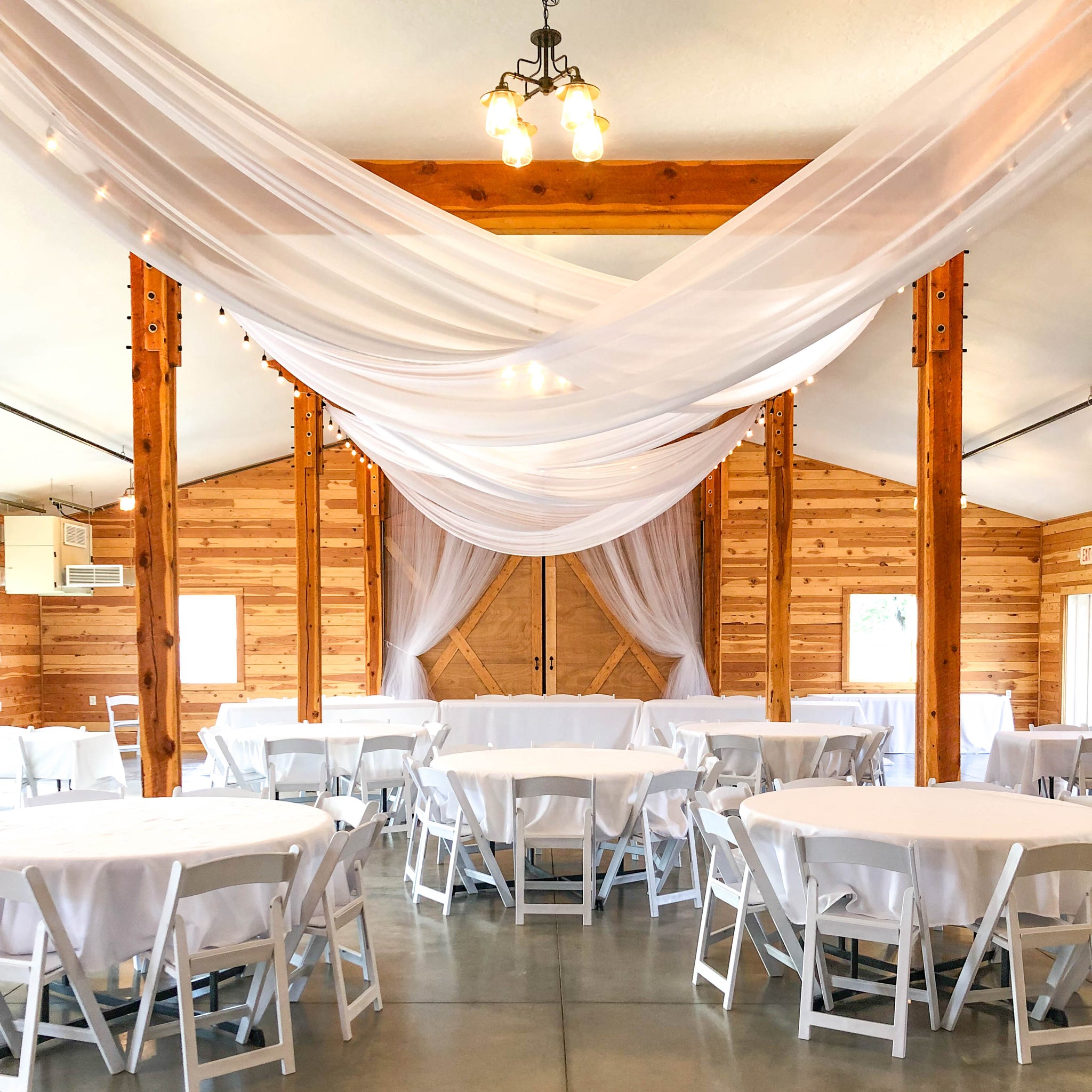 Wedding venue ceiling drapes | Beachweddingtips.com